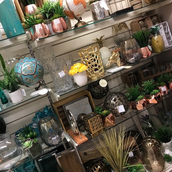 Winners - Department Store in Financial District