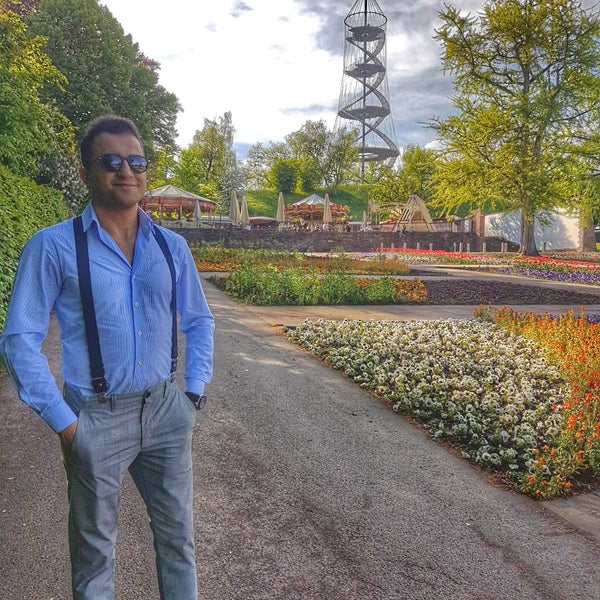 COS - Clothing Store in Stuttgart