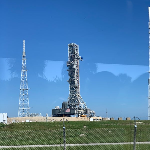 Photos at Launch Pad 39B (LC-39B) - 5 tips