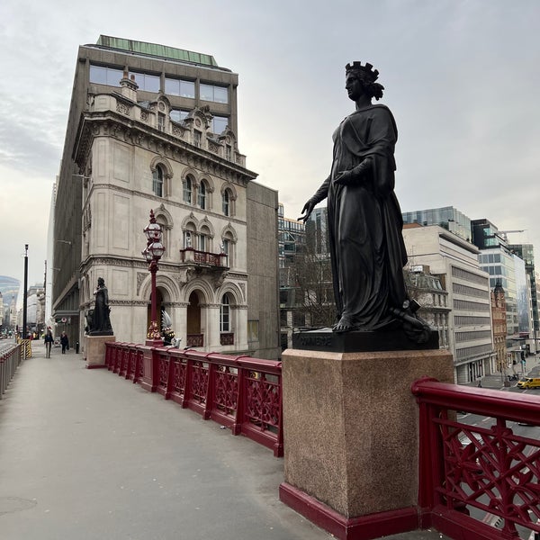 Holborn Viaduct - Road in City of London