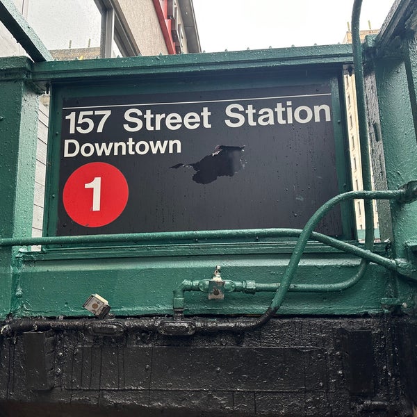 MTA Subway - 157th St (1) - Metro Station in New York