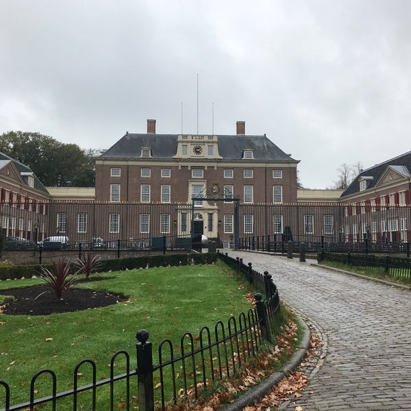 Slot Zeist - Zinzendorflaan 1