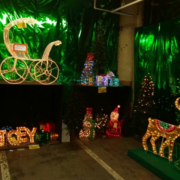 Photos at Kindy's Christmas Factory Outlet - Arts & Crafts Store in ...