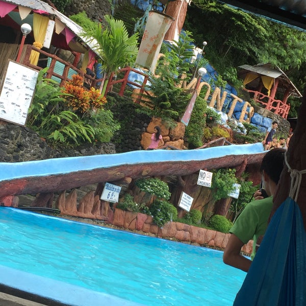 Dos Montes Hillside Nature Spring Resort - Resort