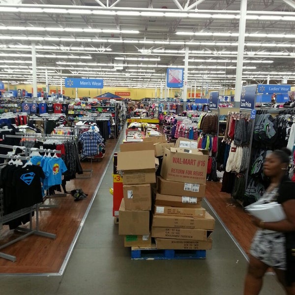 Photos at Walmart Supercenter - Big Box Store in Chicago