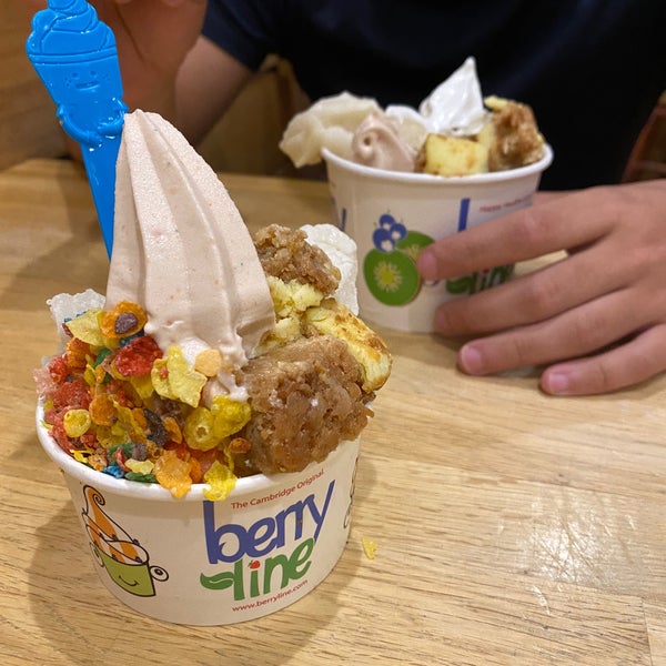 BerryLine - Ice Cream Parlor in Neighborhood Nine