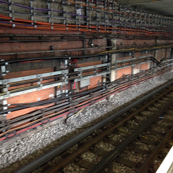 Platform 15 (H&C and Circle lines) - Paddington - 5 tips