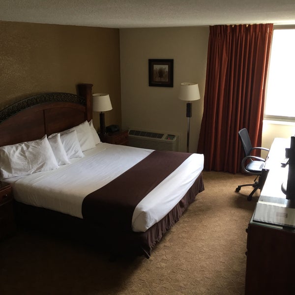 Village Inn Golf and Conference Center - 328 visitors