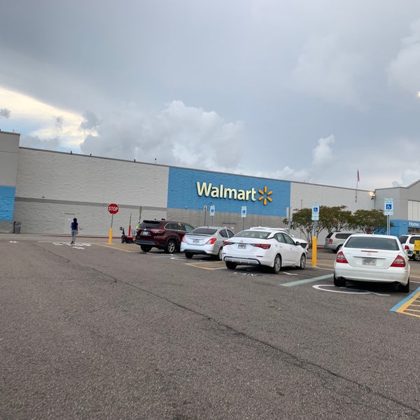 Walmart Supercenter - Big Box Store