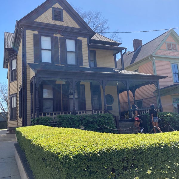 Photos at Martin Luther King Jr. Birth Home - History Museum in Old ...