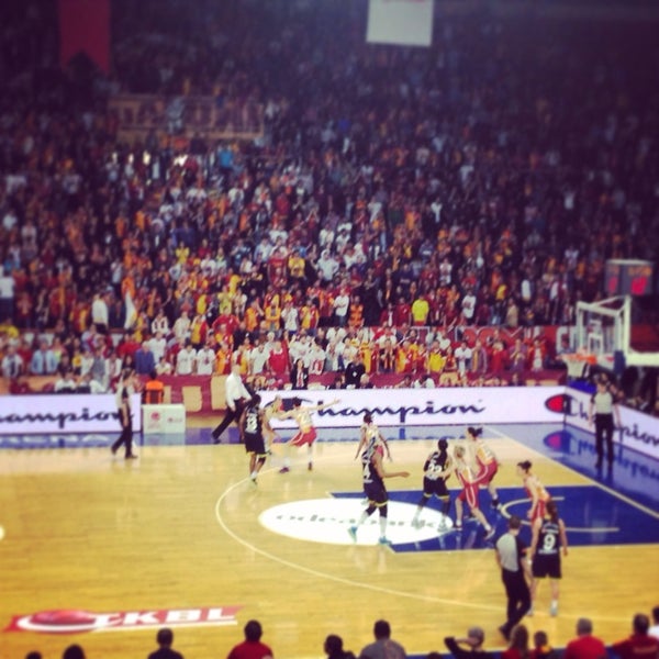 Saha İçi 001 Blok - Basketball Stadium in Kazlıçeşme