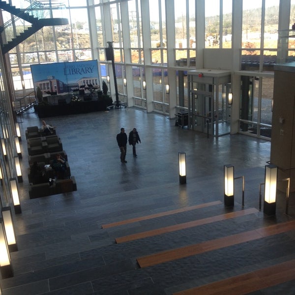 Jerry Falwell Library - Liberty University - 3 tips