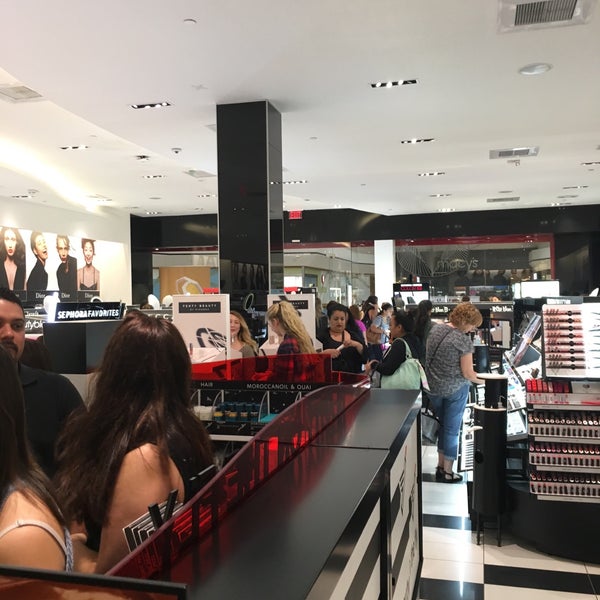 SEPHORA - 2125 Stoneridge Mall Rd