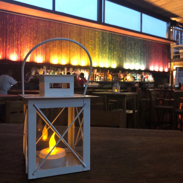 Qincha - Bar en la playa en Barranco