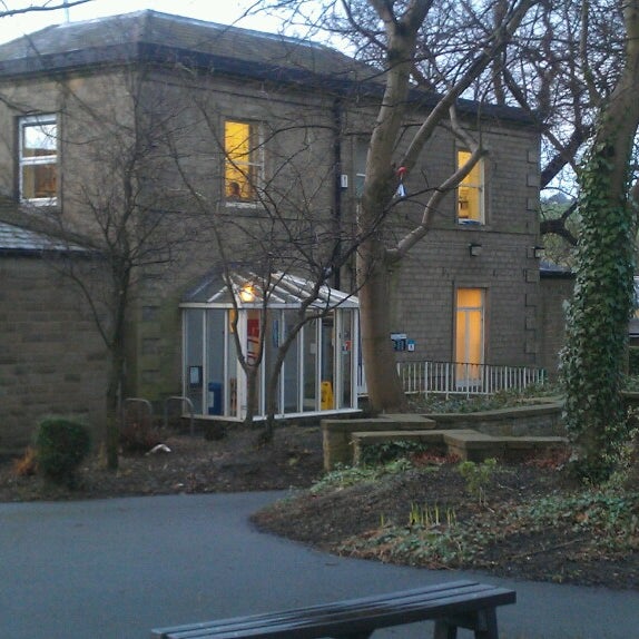 Mirfield Library - Easthorpe Lodge