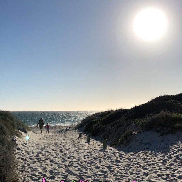 Mullaloo Beach - Ocean Side