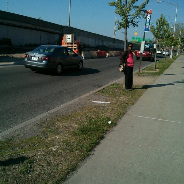 MTA Bus Stop - Q50/QM2/QM20 - Bus Line
