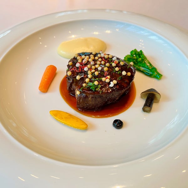 Opera Bombana - Zhāoyáng - 9 Dongdaqiao Rd