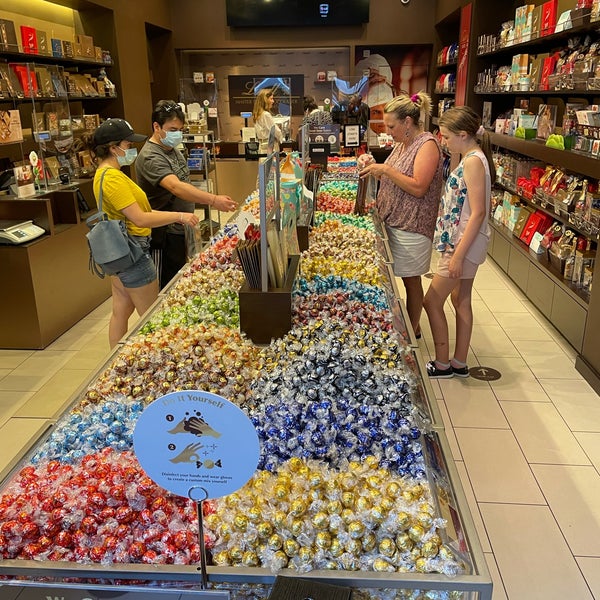 Lindt Store