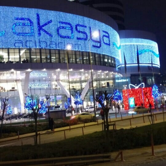 Photos at Akasya Acıbadem - Shopping Mall in Acıbadem