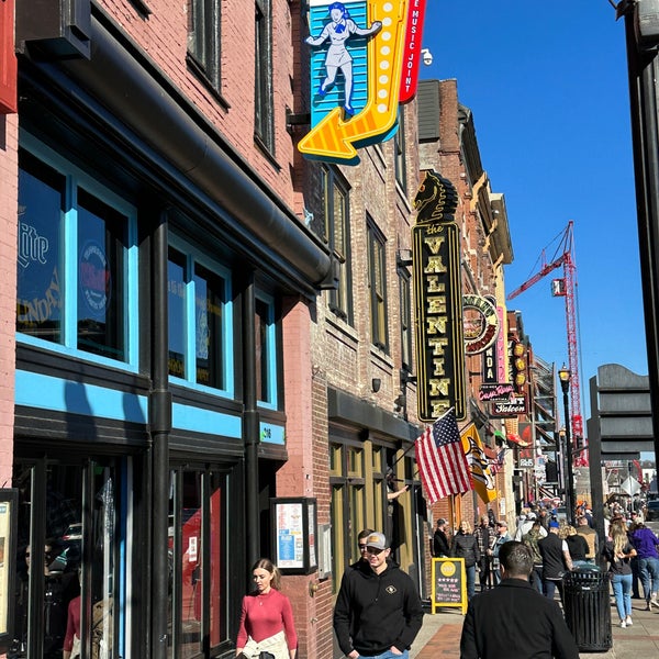 Broadway - Road in Nashville