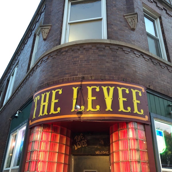 The Levee - Bar in Hermosa