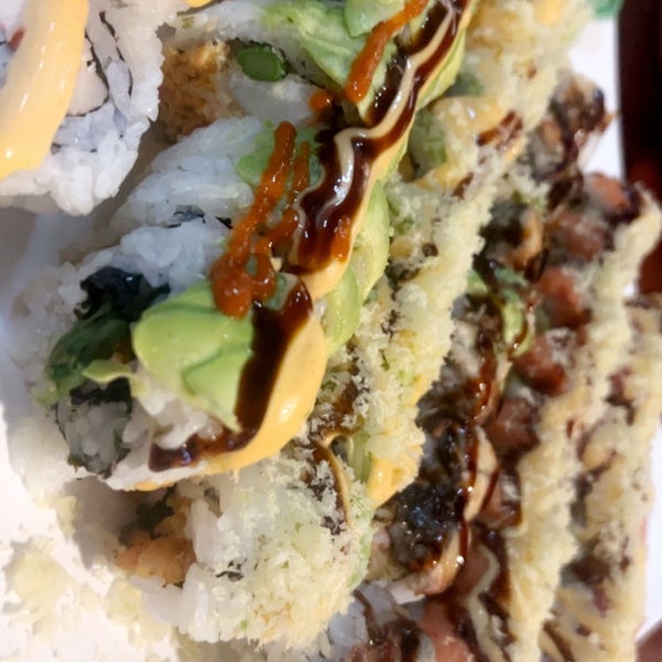 Cloud 9 Sushi - Mount Lookout - 1018 Delta Ave