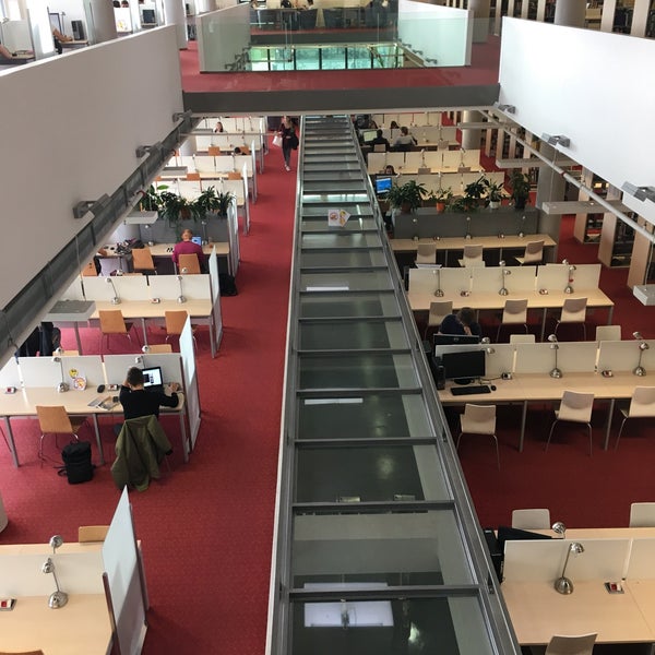 Akademická knihovna JU - College Library in České Budějovice