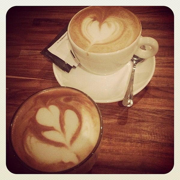 Monolog - Café in Jakarta Selatan