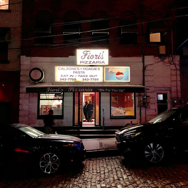 Fiori's Pizzaria - 81 tips