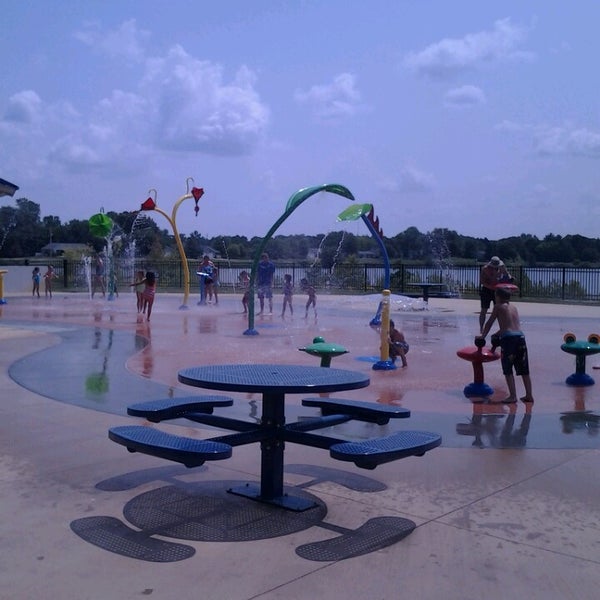 Maplewood Park Splash Pad - Jenison, MI