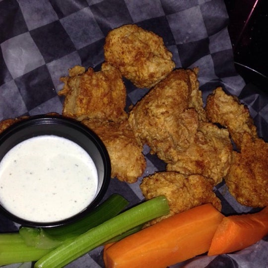 Velocity 5 Centreville (Now Closed) - Sports Bar