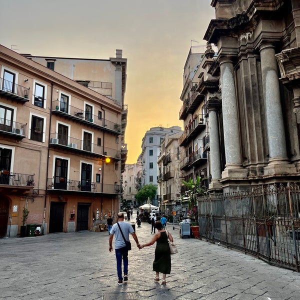 Piazza Sant'Anna - Historic and Protected Site in Palermo