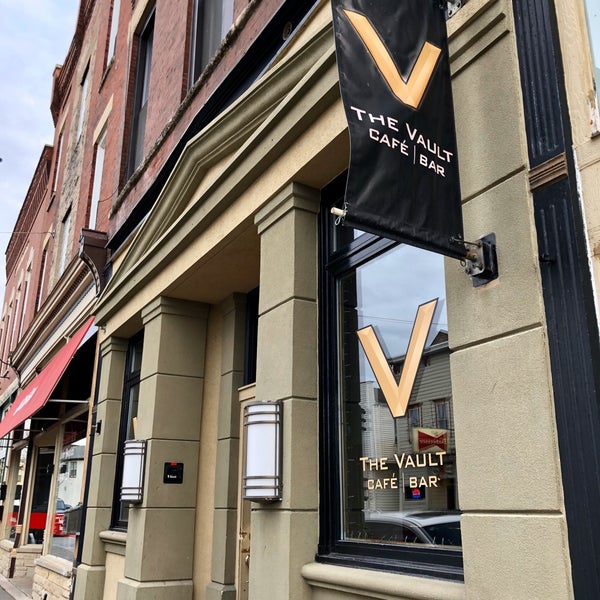 The Vault Cafe and Bar - 308 Canal St