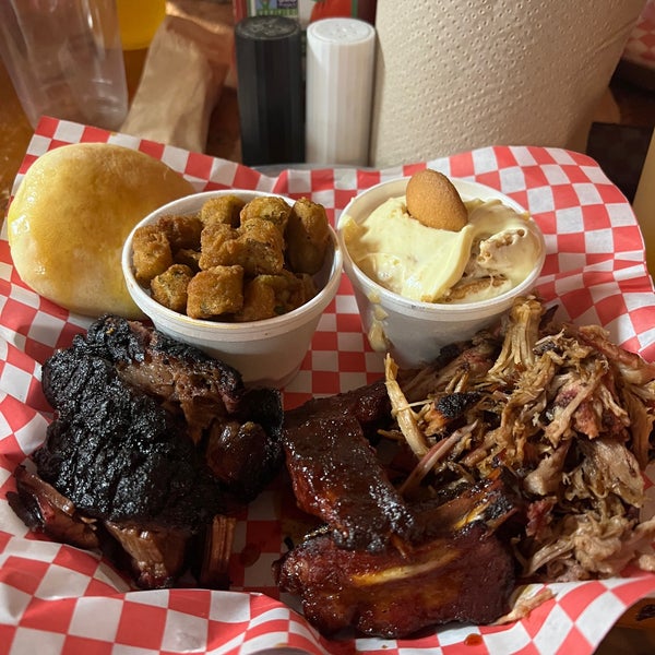 Smokin Pig BBQ - Pendleton, SC
