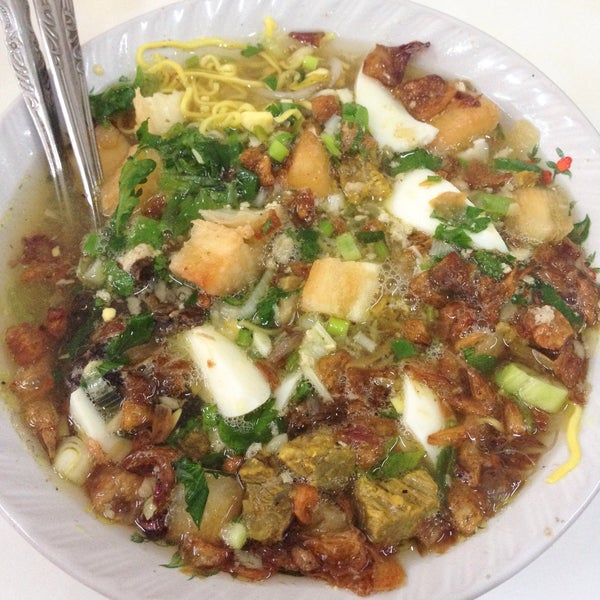 Kios Mulia Sop Ubi & Soto Banjar - Soup Spot in Makassar