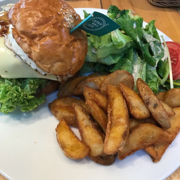 Japan Rail Cafe - Café in Financial District