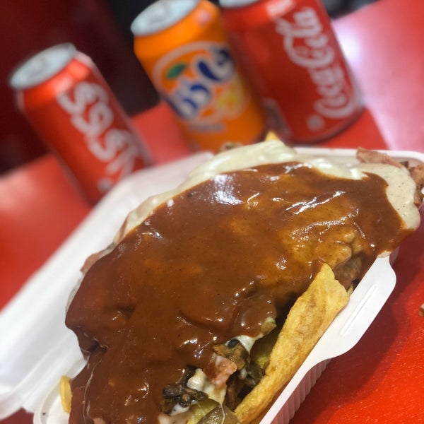 Azhdar Zapata | اژدر زاپاتا - Sandwich Spot in Karaj