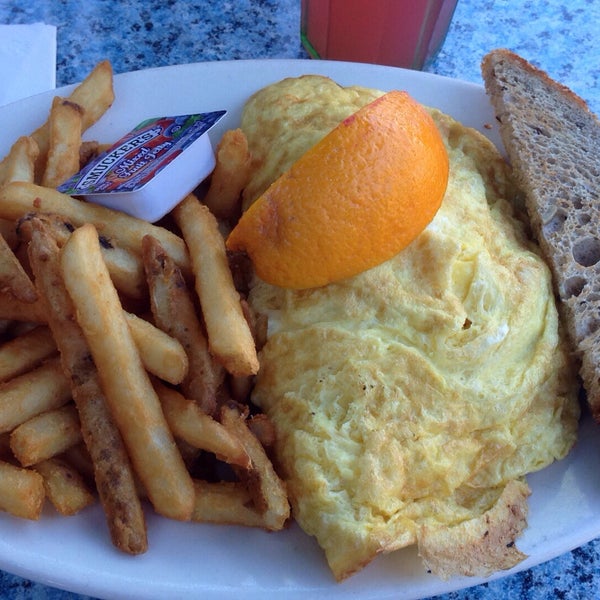 Bubala's by the Bay - 183 Commercial St