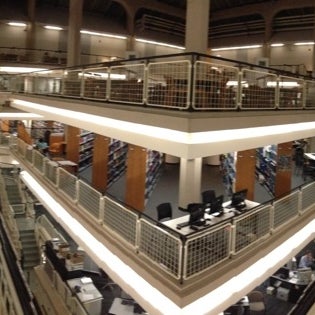 Wright College Library - College Library in Dunning