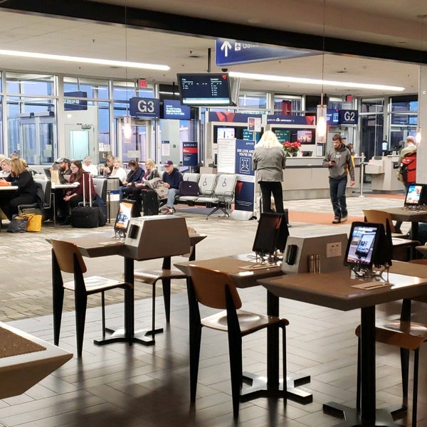 Gate G3 - Airport Gate in Minneapolis