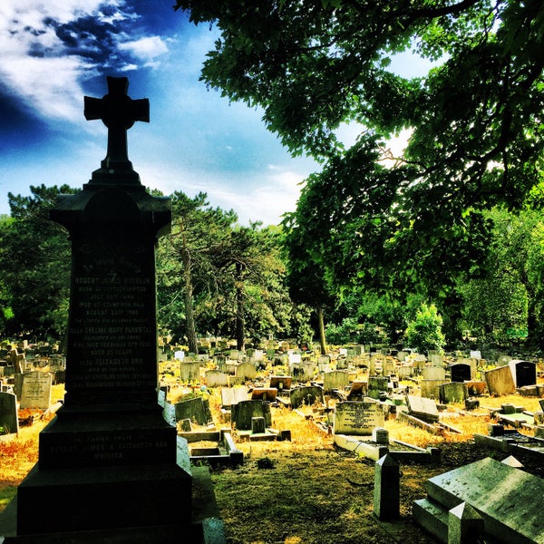 Photos at Chingford Mount Cemetery - 121 Old Church Rd