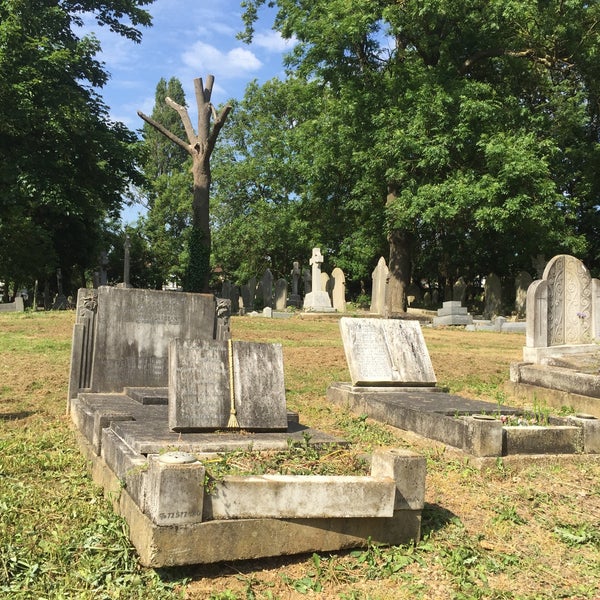 Photos at Chingford Mount Cemetery - 121 Old Church Rd