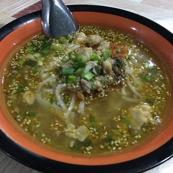 Maw Khan Noon (Shan Restaurant) - ThaPyayKone Market