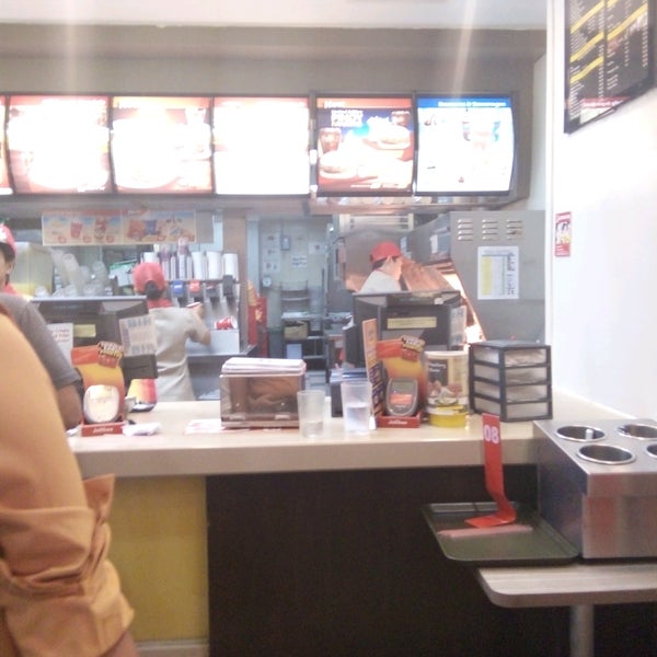 Jollibee - Fast Food Restaurant in Western Bicutan