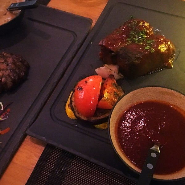 Al Matbakh Rooftop Grill @ Arumaila Boutique Hotel - Steakhouse in الجسرة