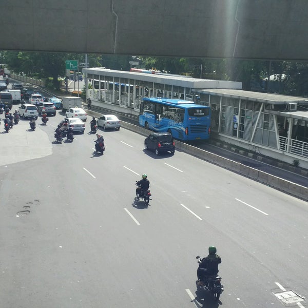 Halte TransJakarta Juanda - Jakarta Pusat, Jakarta