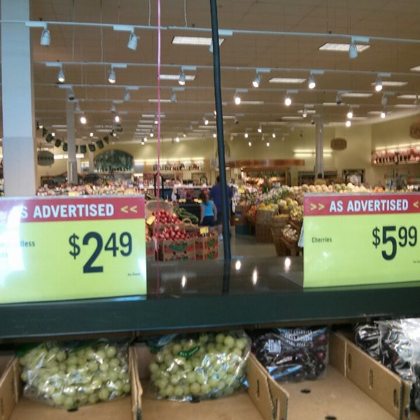 Waldbaum's (Now Closed) - Supermarket in Lindenhurst