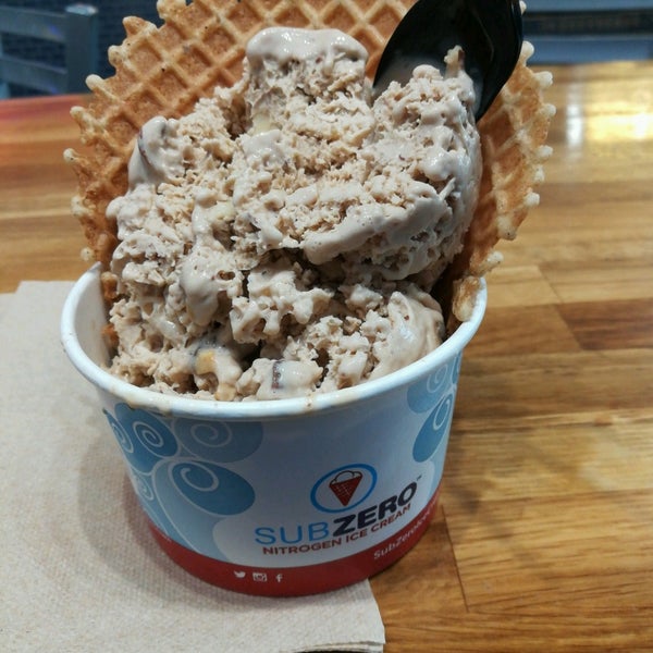 Sub Zero Nitrogen Ice Cream - Ice Cream Shop