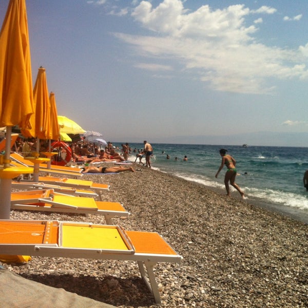 Spiaggia di Roccalumera - Beach